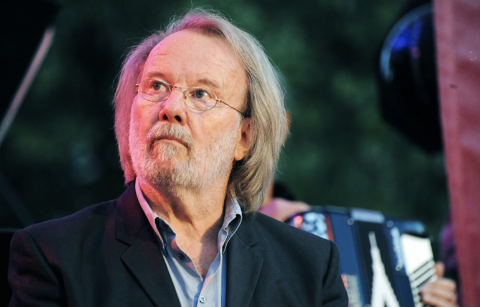 Benny Andersson de ABBA covereó “Learn to Fly” de Foo Fighters
